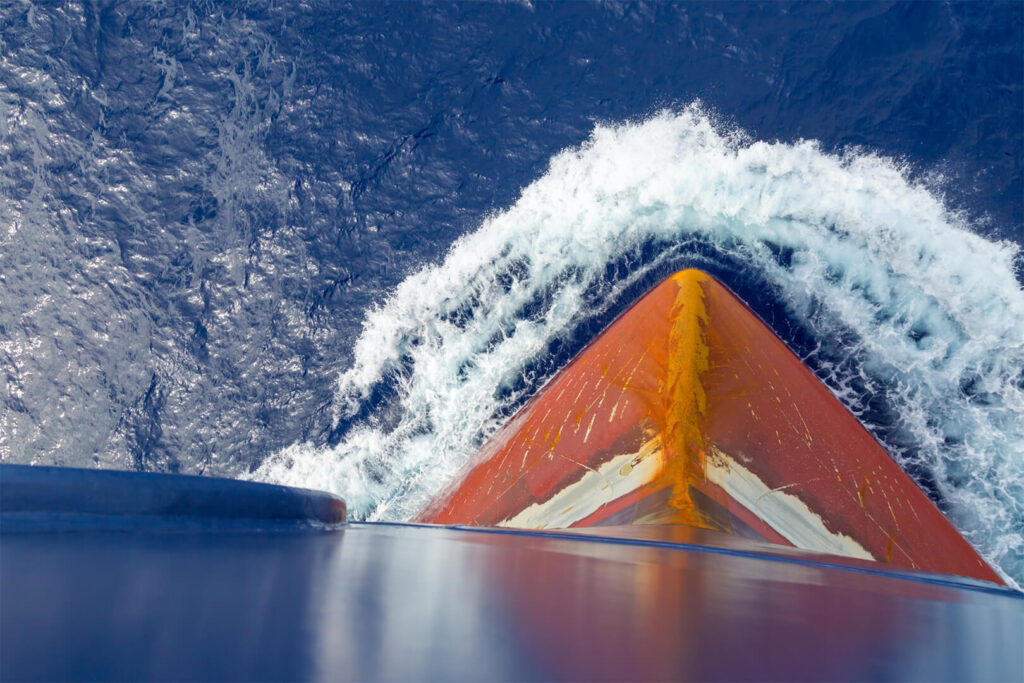 WHAT IS A BOAT'S DRAFT. UNDERSTAND THIS KEY METRIC.