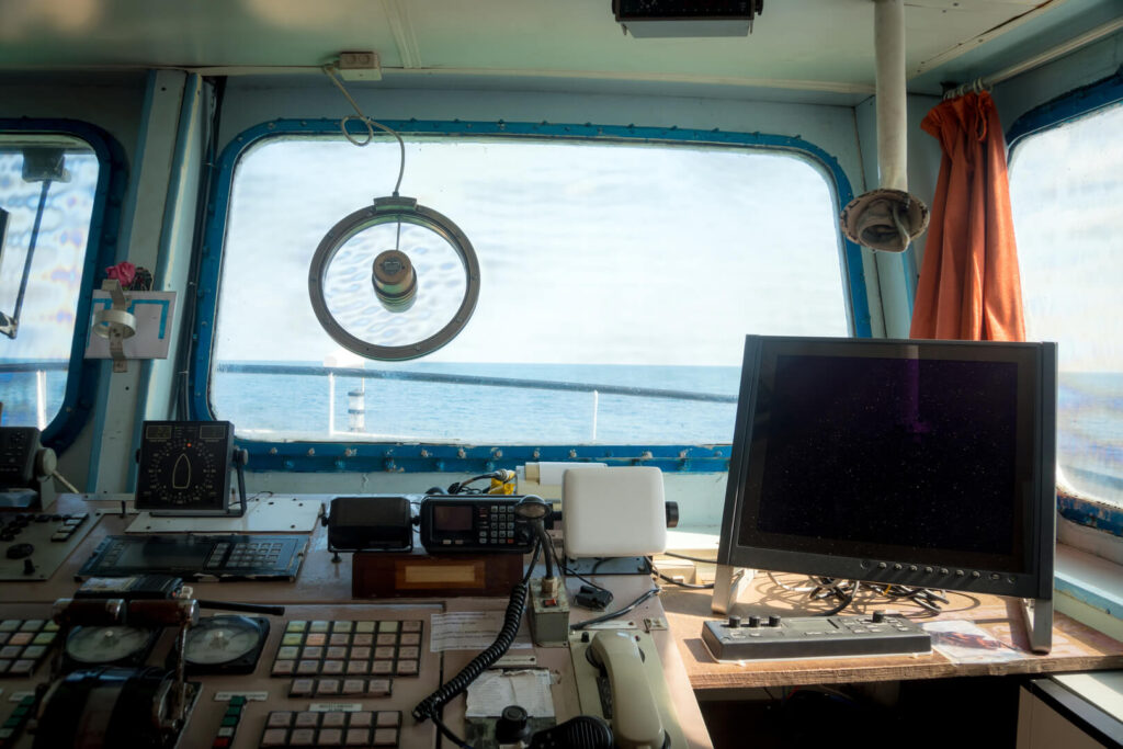 WHAT IS AIS. AUTOMATIC IDENTIFICATION SYSTEM GUIDE.