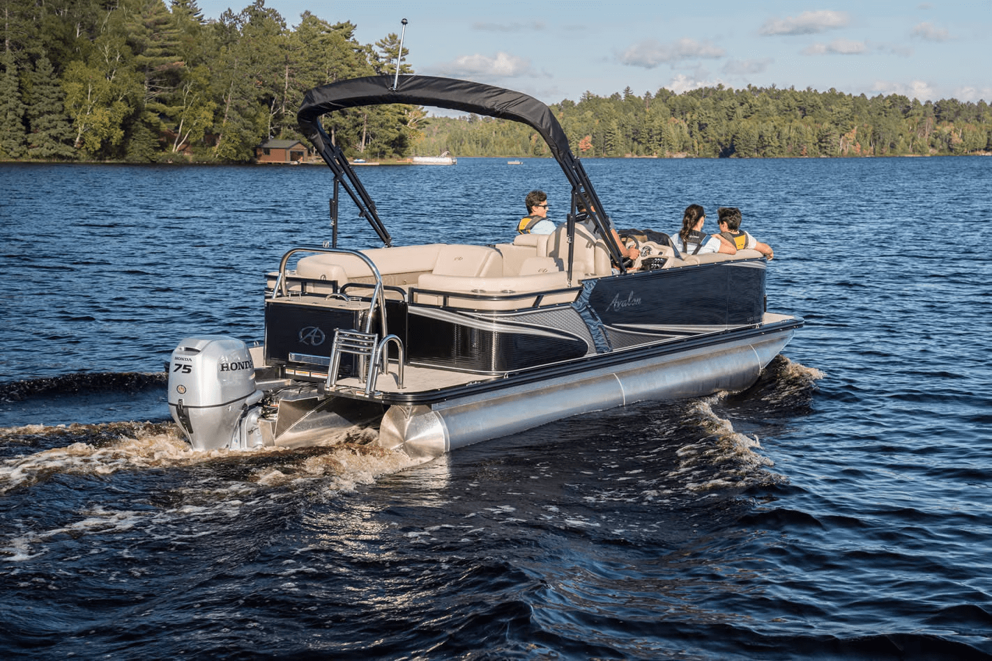 THE HONDA BF75. BF90. BF100. RELIABLE MARINE POWER.